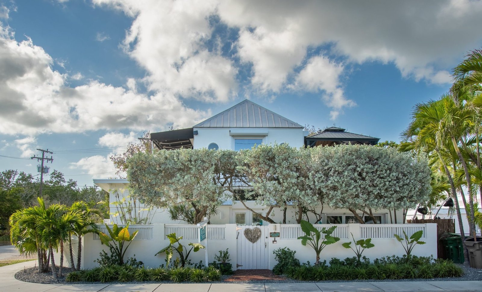 Atlantis House - Main Residence